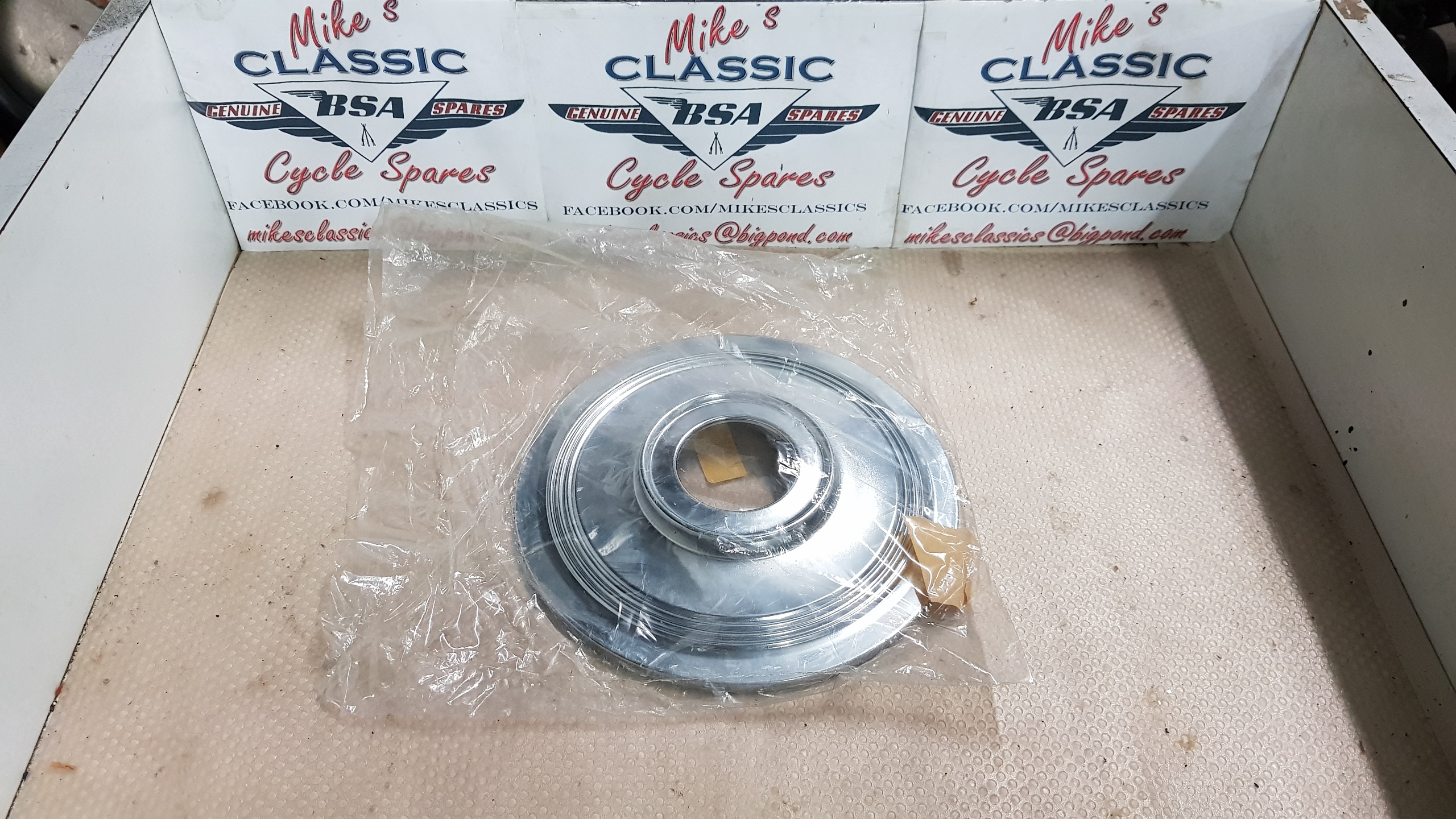NOS BSA TRIUMPH TLS WHEEL TRIM NAVE PLATE HUB BRAKE COVER 7IN 37-3443 ...