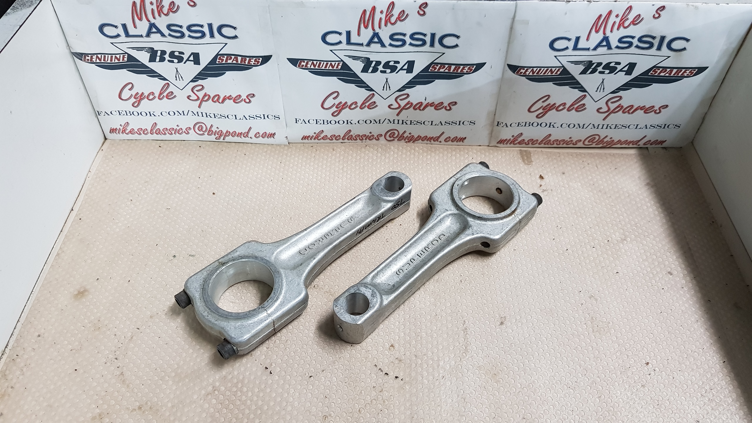 TRIUMPH 750CC SUPERODS CON RODS PAIR | Mikes Classic Cycle Spares