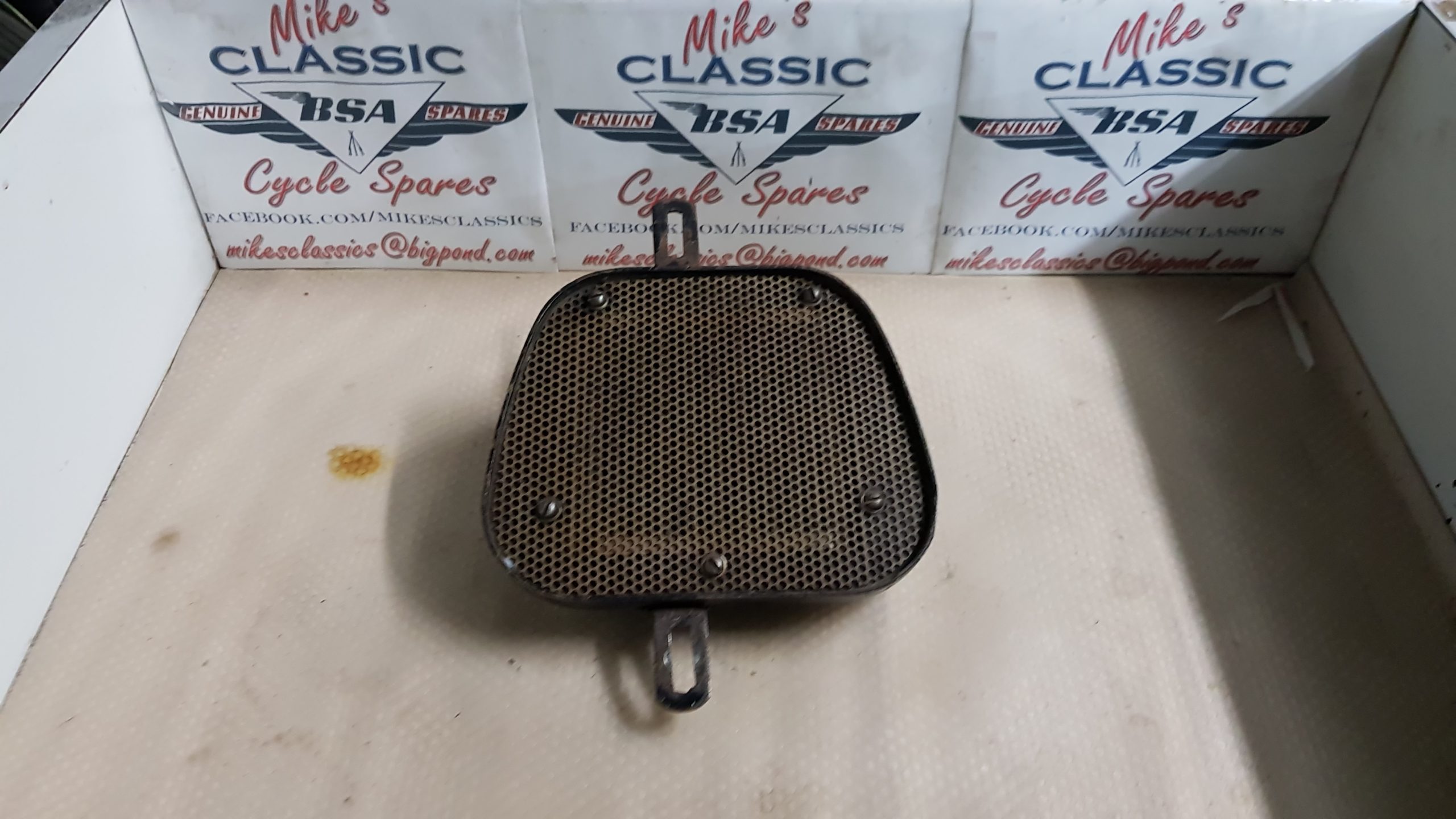 NOS BSA A7 A10 TWIN AIR FILTER ASSEMBLY 42-4582 GENUINE BSA NOS - HAS ...