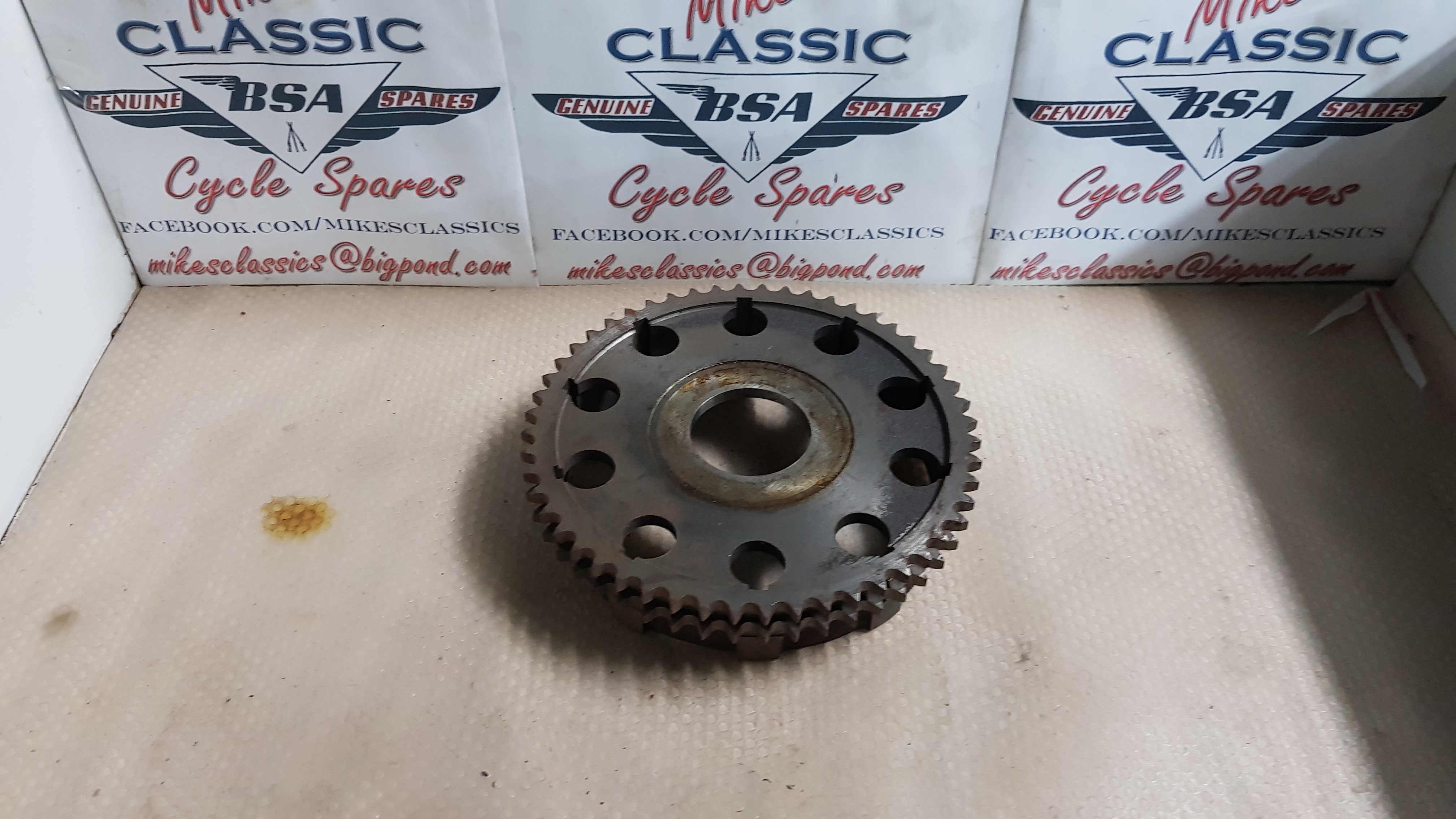 NOS BSA B25 C15 B44 B50 CLUTCH CHAIN WHEEL 57-4303 40-3203 | Mikes ...