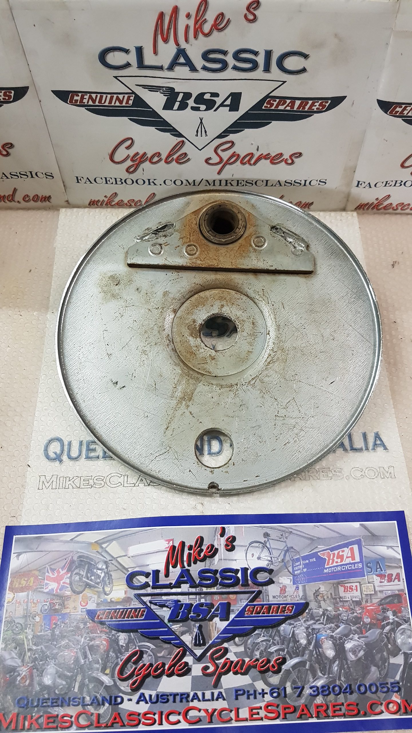 NOS BSA A65 SCRAMBLER REAR BRAKE PLATE 68-6093 | Mikes Classic Cycle Spares