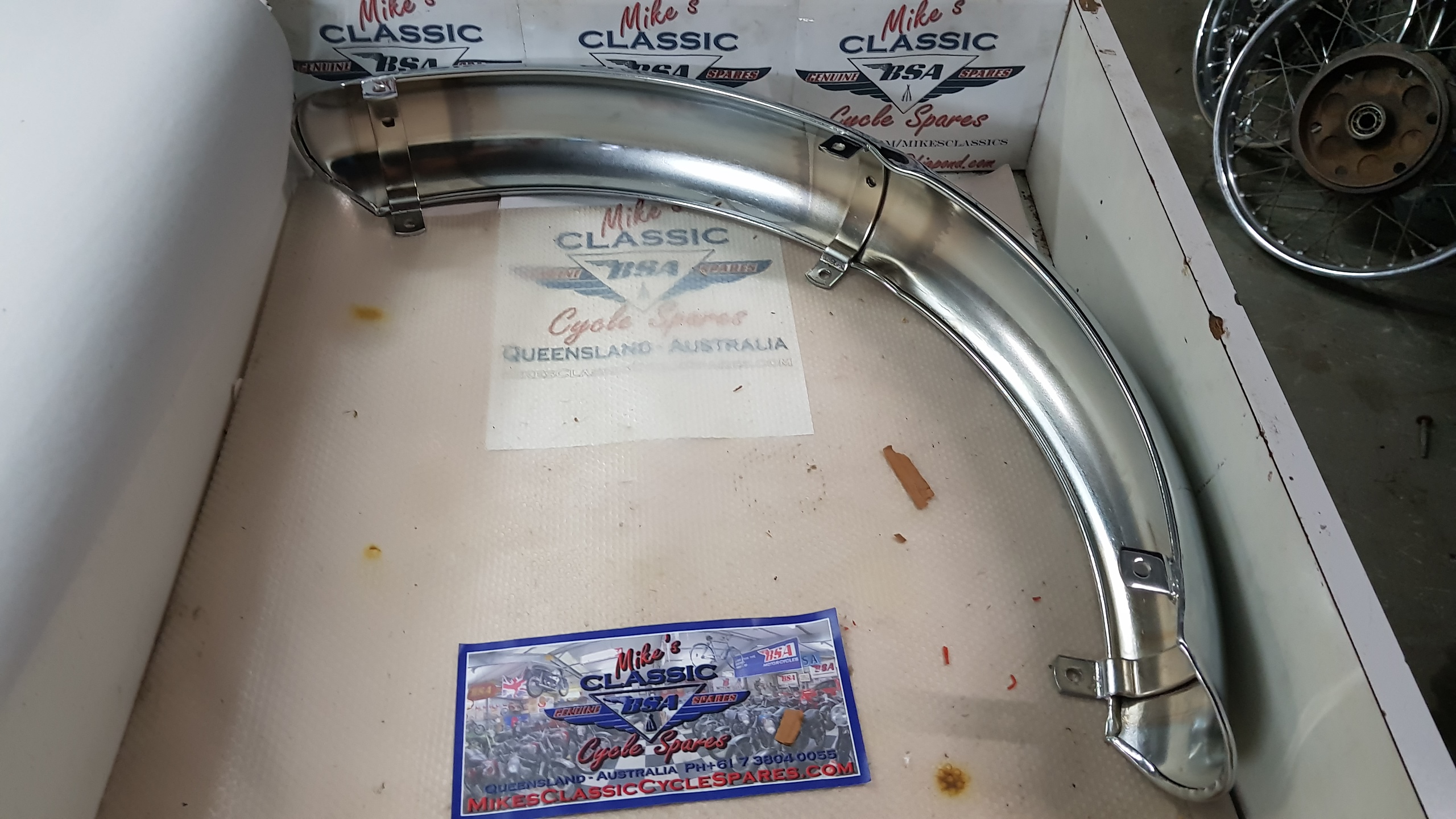 NEW BSA A10 A65 6 TAB MUDGUARD FENDER 68-6536 | Mikes Classic Cycle Spares